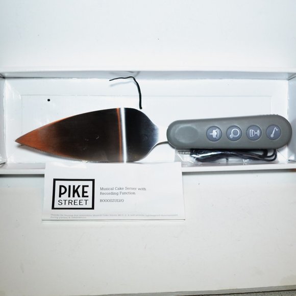 Pike Street | Party Supplies | Pike Street Musical Cake Server Built In ...